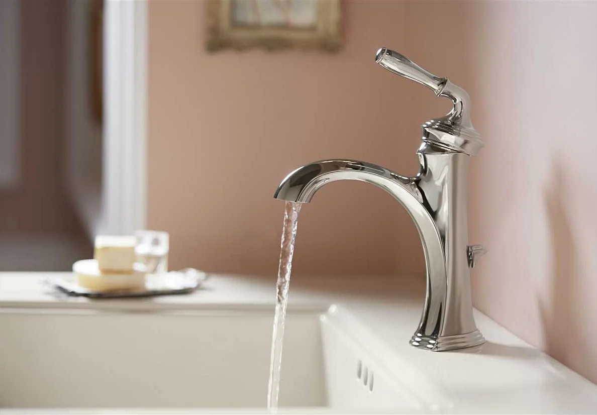 Как правильно выбрать смеситель для раковины в ванной: советы и рекомендации